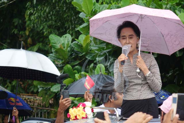 Dvb ေဒၚေအာင္ဆန္းစုၾကည္ အေဖ်ာက္ေက်းရြာတြင္ ေရြးေကာက္ပဲြေအာင္ႏိုင္ေရး