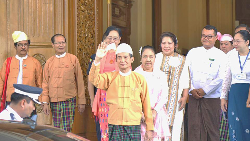 DVB | သမၼတ ကတိသစၥာျပဳ မိန္႔ခြန္းေျပာၾကားၿပီး ျပည္ေထာင္စုလႊတ္ေတာ္မ ...