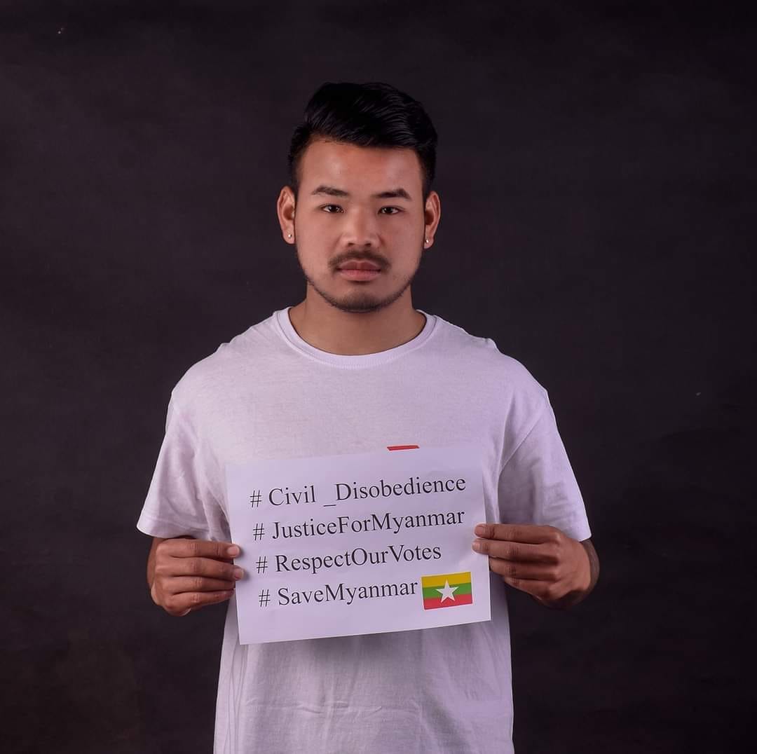 Dvb မိုးကုတ်မြို့က ဓာတ်ပုံဆရာနှင့် သူ့ညီကို အကြမ်းဖက်စစ်အုပ်စုက ဖမ်းဆီး