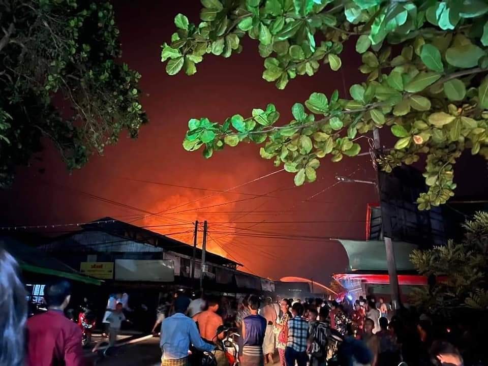 Dvb မော်လမြိုင်ကျွန်းမြို့ ဈေးမီးလောင်မှုကြောင့် အမျိုးသား ၁