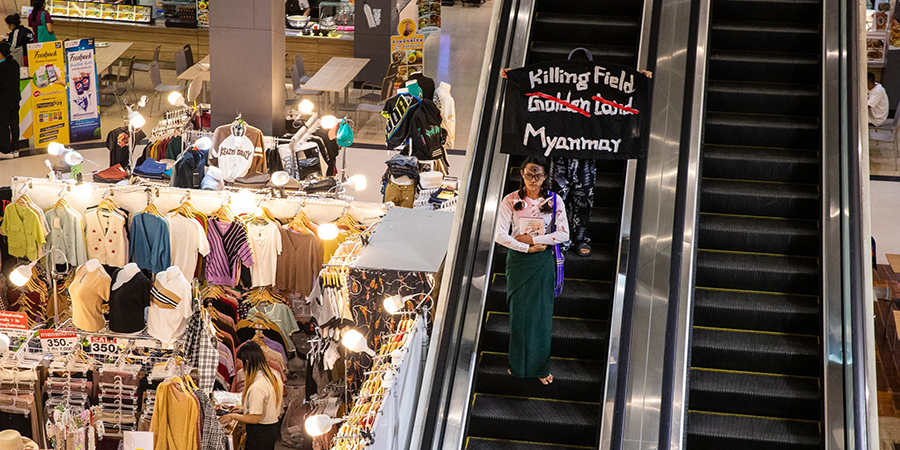 Dvb စစ်တပ်က အရပ်သားများအပေါ် အကြမ်းဖက်သတ်ဖြတ်နေမှု အများပြည်သူသိနိုင်ရန် လှုပ်ရှားမှု ပြုလုပ်